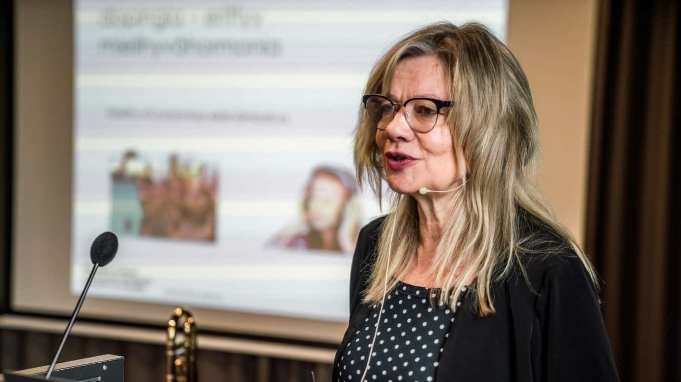 Music can improve speech perception for cochlear implant recipients