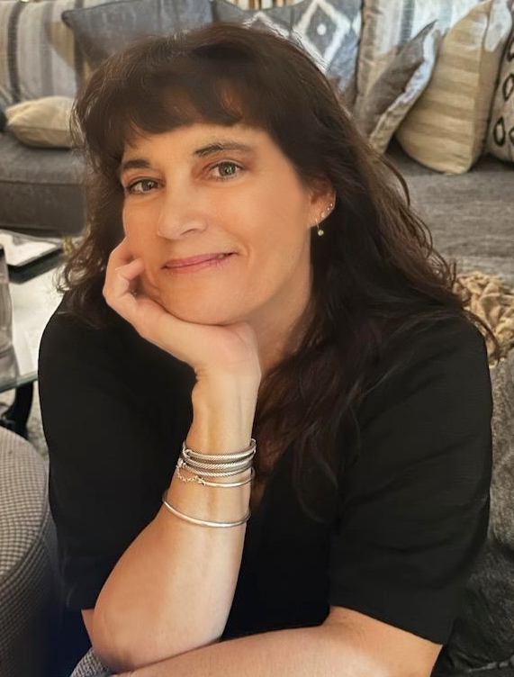 Rhona turned her loss to a hearing win with cochlear implants