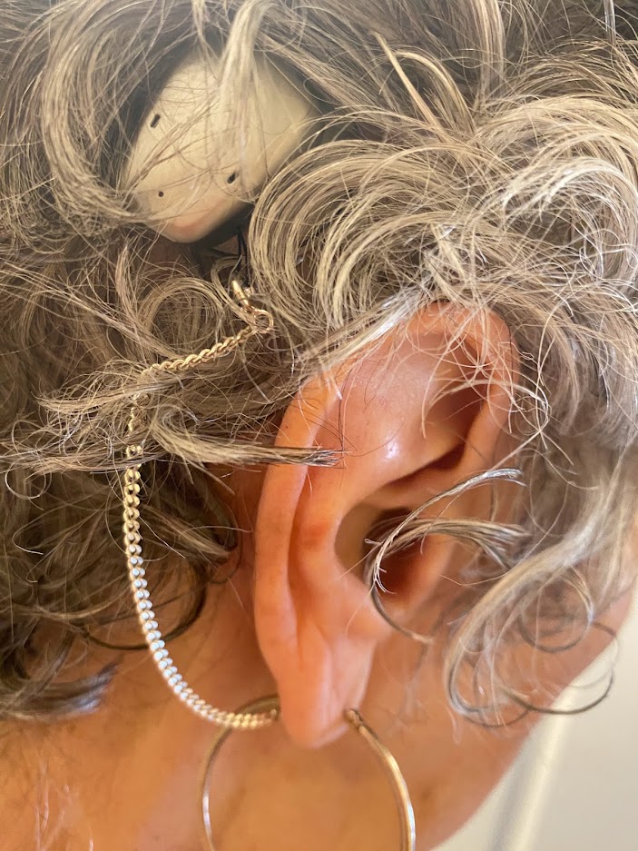 Baha System for SSD helps woman with her love for volunteering