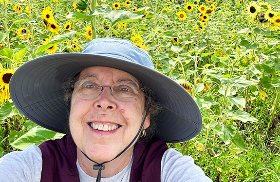 Tips for wearing a hat or helmet with a Cochlear hearing device